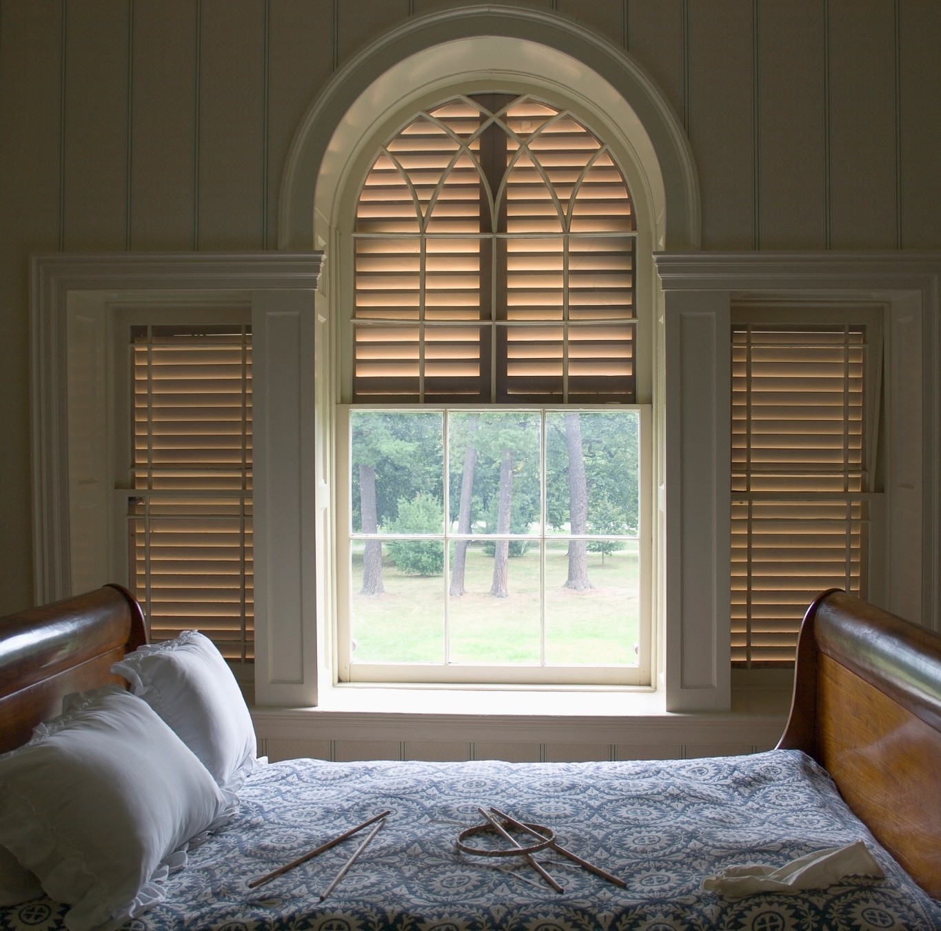 Decorate Your Home Using Amish Theme - Amish Furniture Décor Ideas